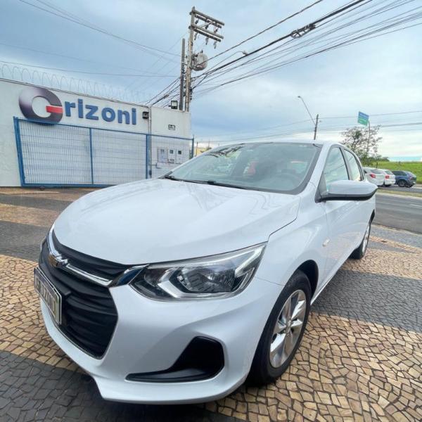 Comprar Hatch Chevrolet Onix Hatch 1.0 4P Flex LT Branco 2023 em Bauru-SP