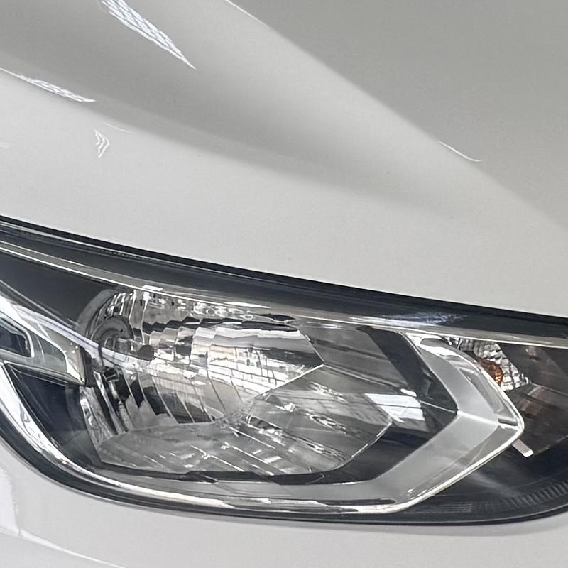 Comprar Hatch Chevrolet Onix Hatch 1.0 4P Flex LT Branco 2023 em Bauru-SP