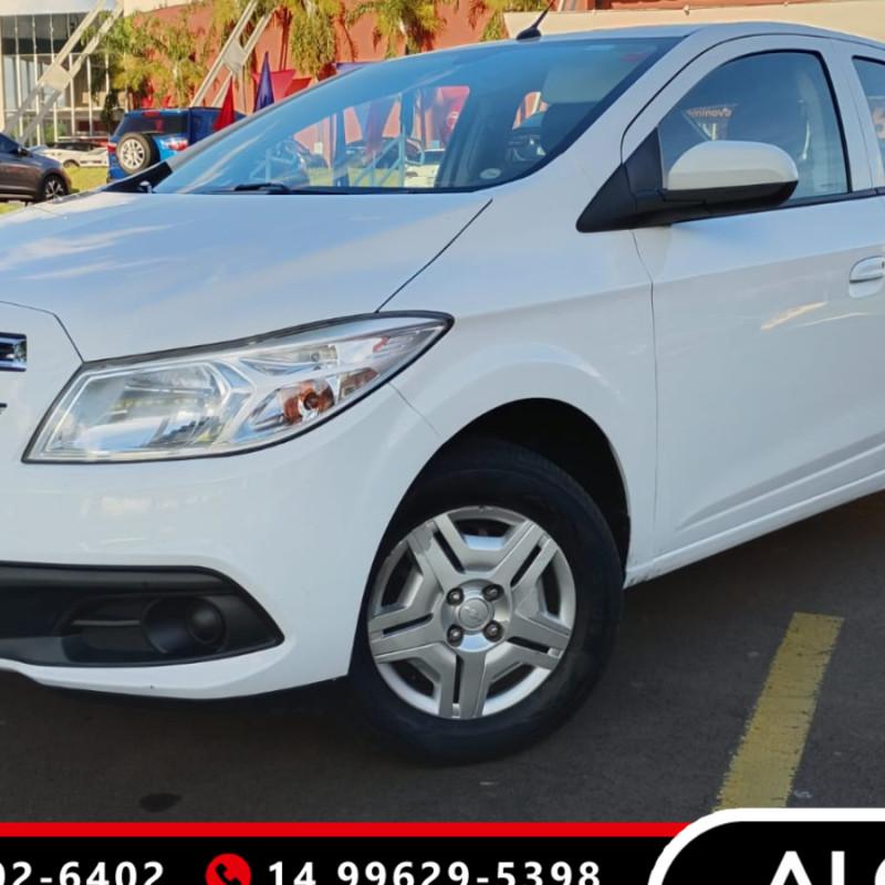 Comprar Sedan Chevrolet Prisma 1.0 4P LT Flex Branco 2014 em Bauru-SP
