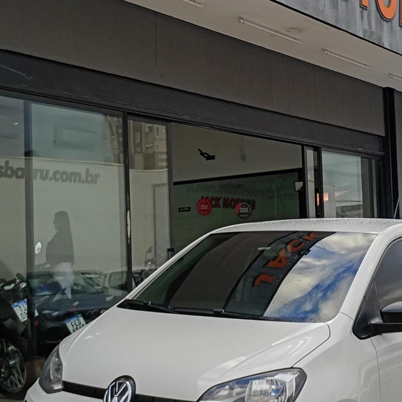 Comprar Hatch Volkswagen UP 1.0 12v 4P Take Flex Branco 2018 em Bauru-SP