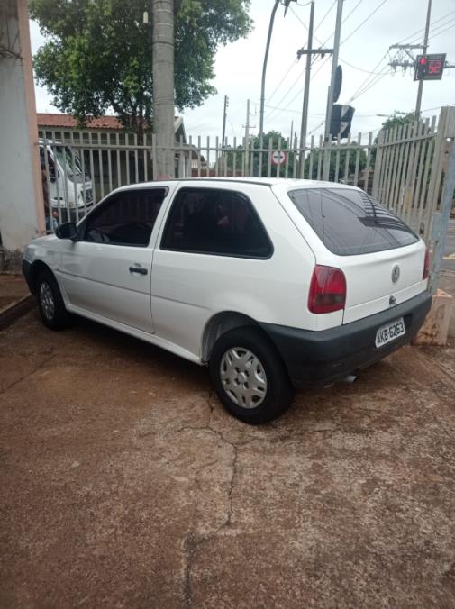 Comprar Hatch Volkswagen Gol 1.0 Branco 2002 em Santa Cruz do Rio Pardo-SP