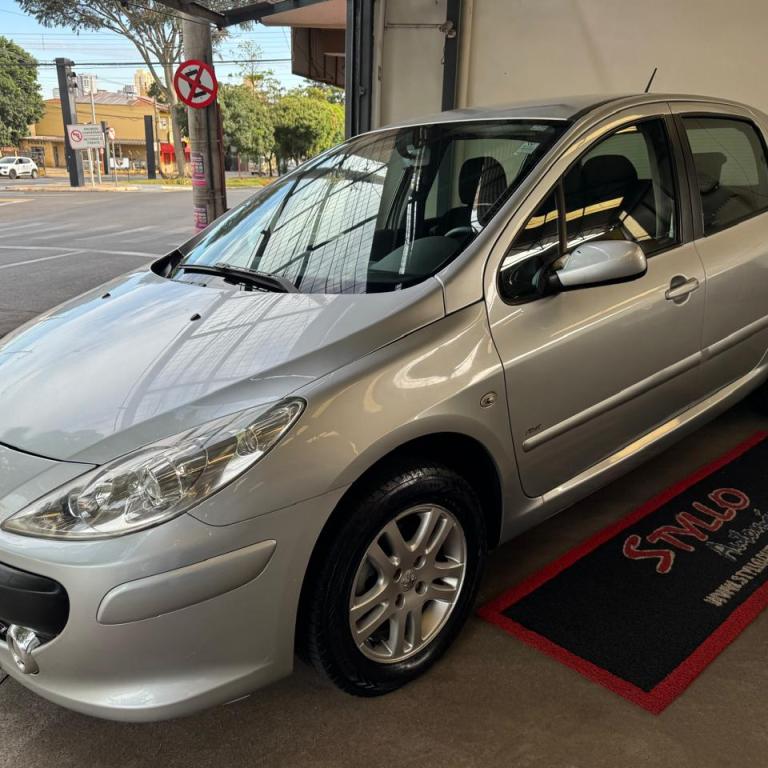 Comprar Conversivel Peugeot 307 CC Cabriolet 2.0 16v Automático Prata ...