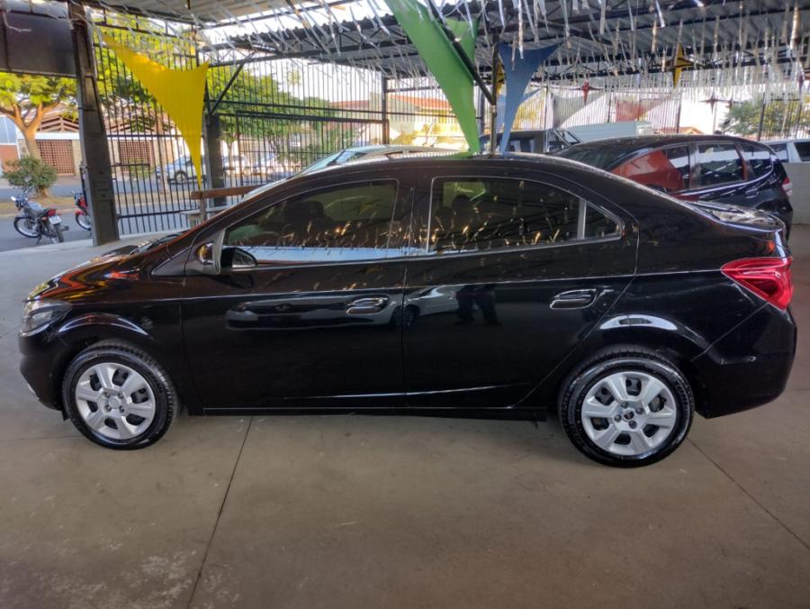 Comprar Sedan Chevrolet Prisma 1.4 4P LT Vhce Flex Preto 2017 em Limeira-SP