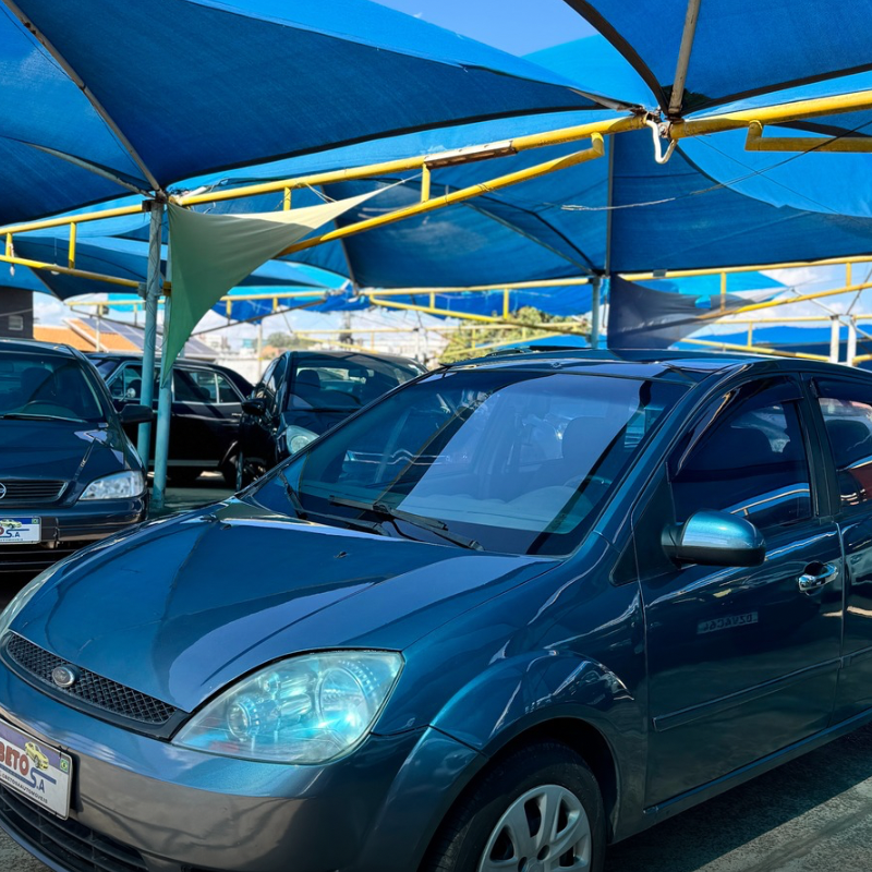 Comprar Hatch Ford Fiesta Hatch 1.0 4P Azul 2004 em Limeira-SP