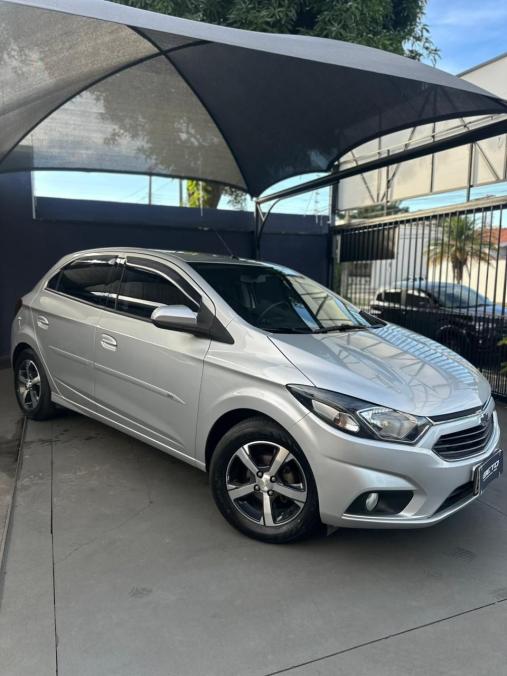 Comprar Hatch Chevrolet Onix Hatch 1.4 4P Flex Ltz Prata 2019 em Rio ...