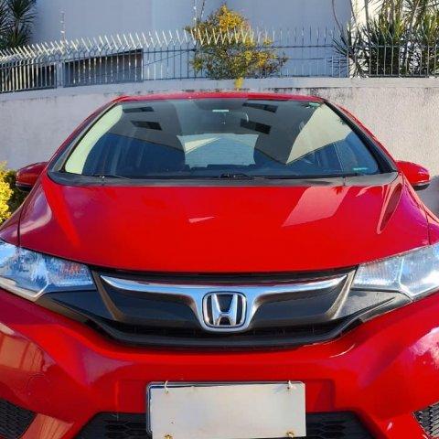 Comprar Hatch Honda Fit 1.4 16v 4P LX Flex Vermelho 2015 em Rio Claro-SP
