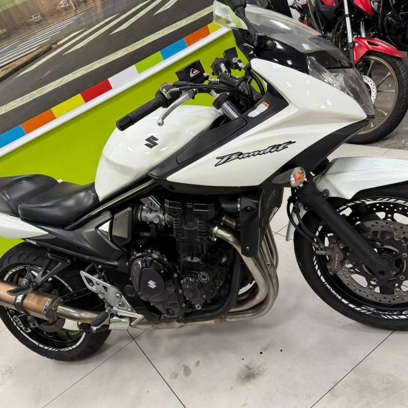 Comprar Suzuki Bandit 650 S Branco 2014 em Rio Claro-SP