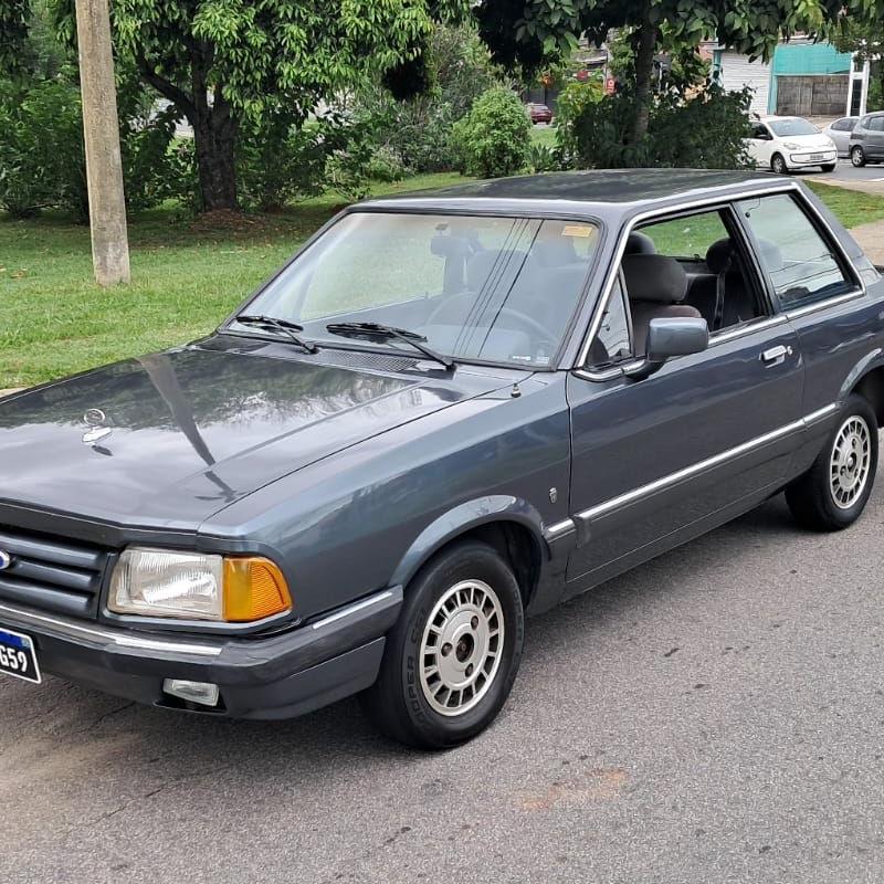 Comprar Sedan Ford Del Rey 1.8 Ghia Cinza 1990 em São José dos Campos-SP