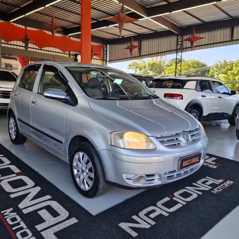 Comprar Hatch Volkswagen Fox 1.0 Flex Prata 2008 em Sumaré-SP
