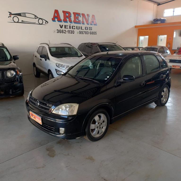 Comprar Hatch Chevrolet Corsa Hatch 1.8 4P Flex Preto 2004 em Bariri-SP
