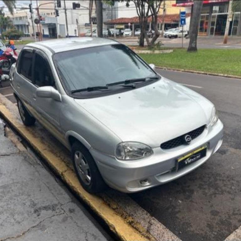 Comprar Hatch Chevrolet Corsa Hatch 1.0 Wind Prata 2001 em Jaú-SP