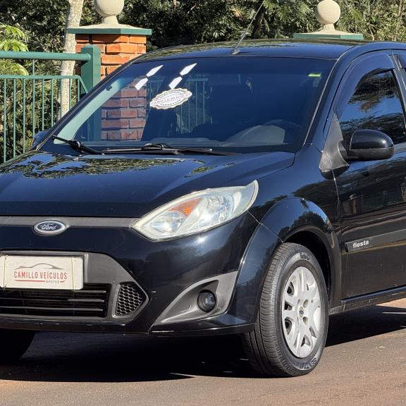 Comprar Hatch Ford Fiesta Hatch 1.6 4P Class Flex Preto 2011 em Brotas-SP