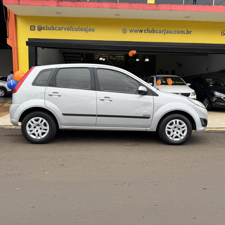 Comprar Hatch Ford Fiesta Hatch 1.6 4P Class Flex Prata 2013 em Jaú-SP