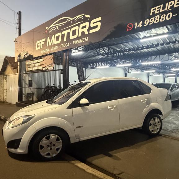 Comprar Sedan Ford Fiesta Sedan 1.6 4P Class Flex Branco 2013 em ...