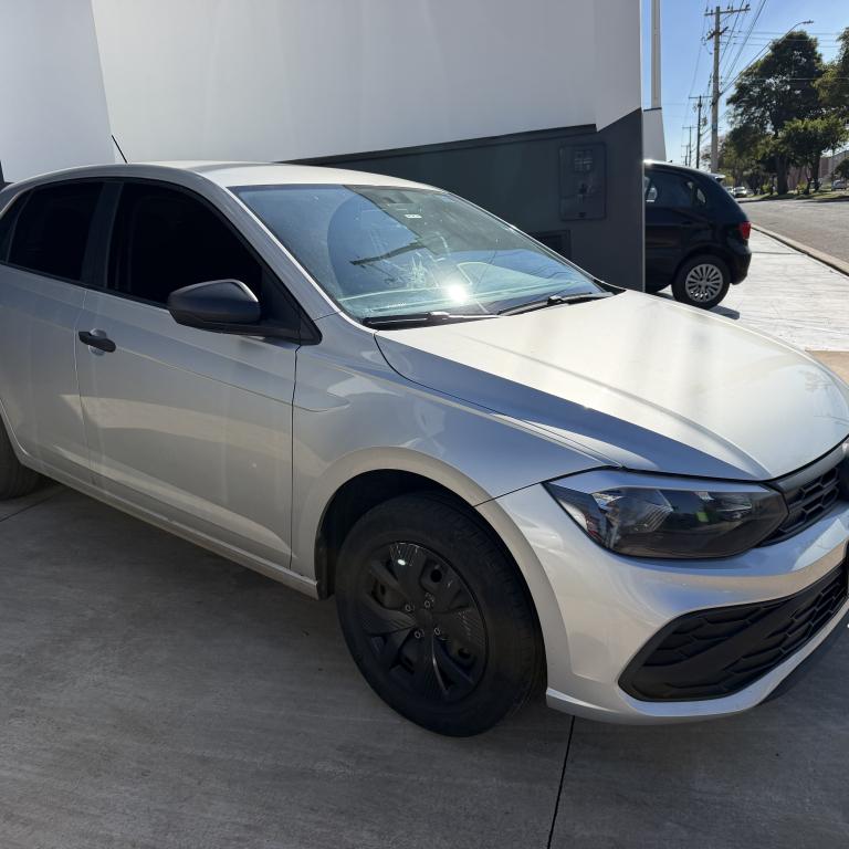 Comprar Hatch Volkswagen Polo Hatch 1.0 4P Mpi Track Prata 2023 em ...