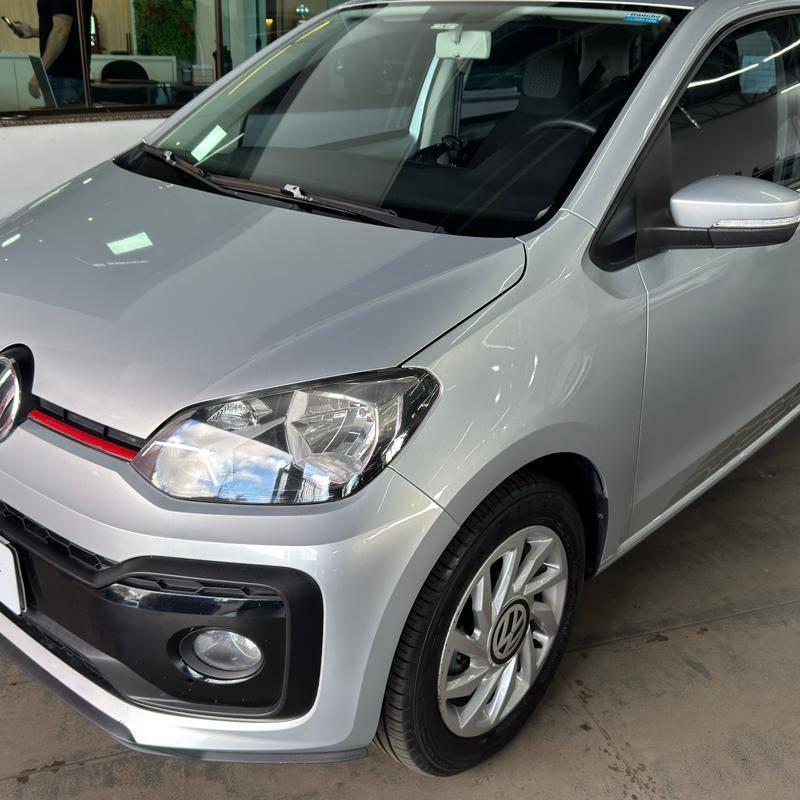Comprar Hatch Volkswagen UP 1.0 12v 4P Tsi Flex Rbw Prata 2020 em Jaú-SP