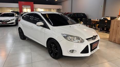 Comprar Sedan Ford Focus Sedan 2.0 16v 4P S Flex Branco 2015 em Mogi ...
