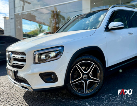 Comprar Suv Mercedes-benz Glb 200 1.3 16v 4P Cgi Progressive Turbo 7g ...