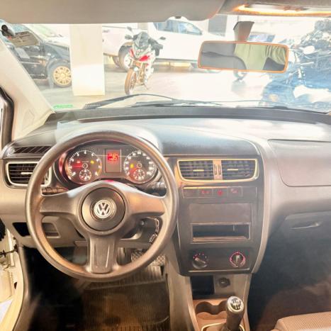 Comprar Hatch Volkswagen Fox 1.0 4P Flex Branco 2011 em Botucatu-SP