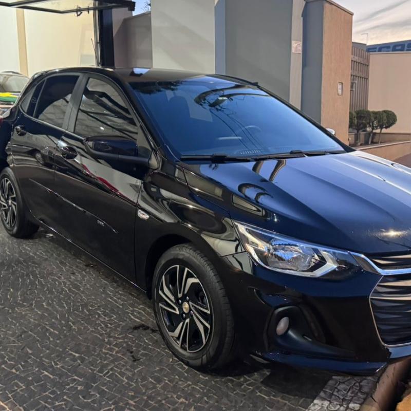 Comprar Hatch Chevrolet Onix Hatch 1.0 12v 4P Flex LT Preto 2024 em ...
