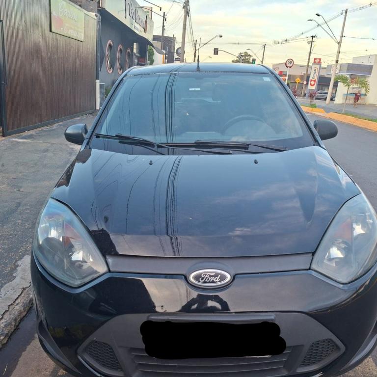 Comprar Hatch Ford Fiesta Hatch 1.0 4P SE Flex Preto 2014 em Botucatu-SP