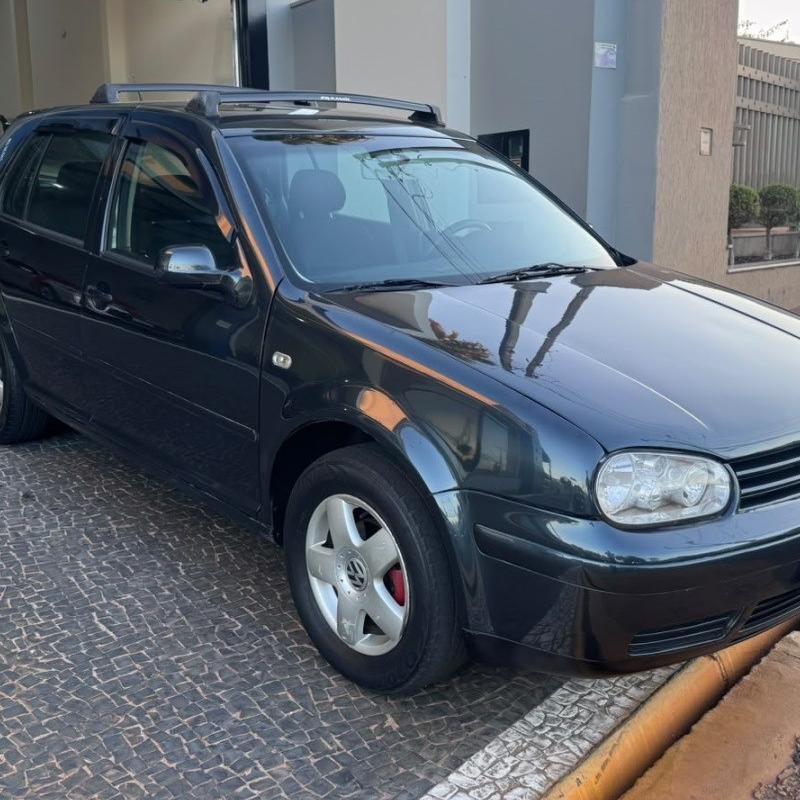 Comprar Hatch Volkswagen Golf 1.6 4P Cinza 2002 em Itápolis-SP