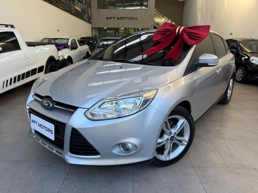 Comprar Hatch Ford Focus Hatch 2.0 16v 4P Flex Automático Prata 2015 em ...