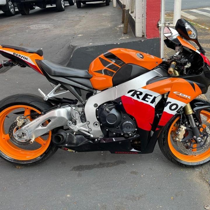 Comprar Honda Cbr 1000 RR Repsol Laranja 2011 em Campinas-SP