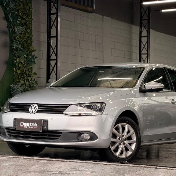 Comprar Sedan Volkswagen Jetta 2.0 4P Comfortline Tiptronic Automático ...