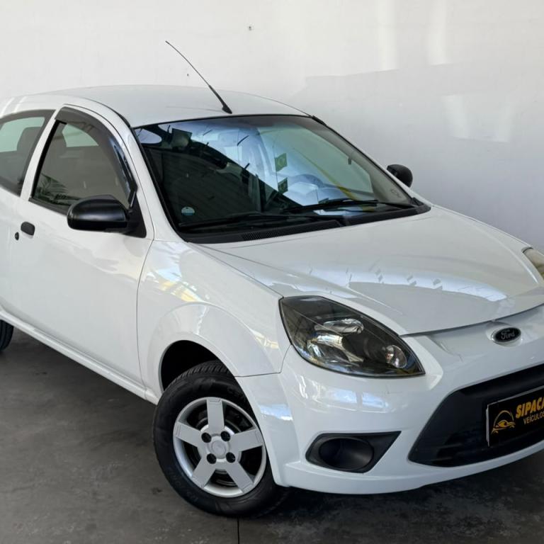 Comprar Hatch Ford Ka Hatch 1.0 Flex Branco 2013 em Guaratinguetá-SP