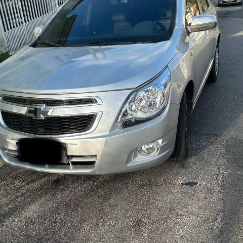 Comprar Sedan Chevrolet Cobalt 1.4 4P Flex LT Prata 2014 em Sorocaba-SP