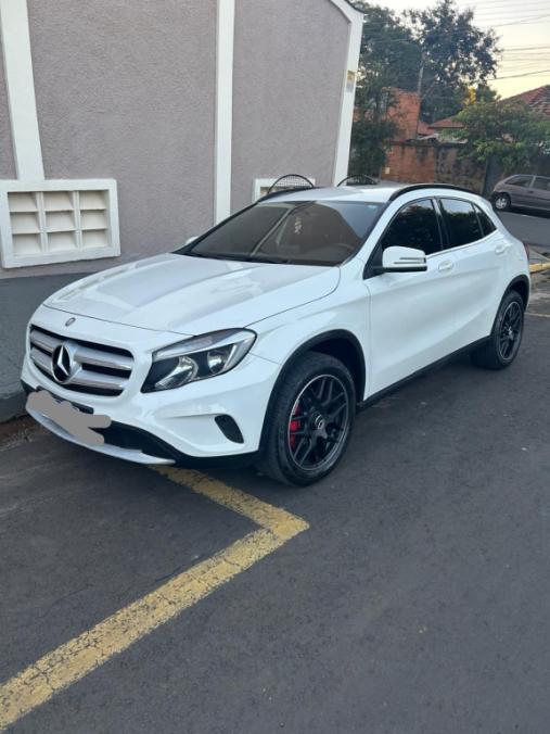 Comprar Hatch Mercedes-benz Gla 200 1.6 16v 4P Flex Cgi Advance Turbo ...