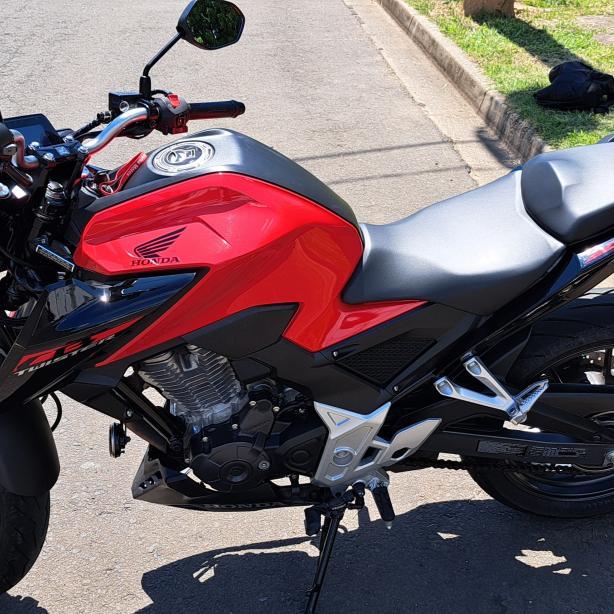 Comprar Honda CB 300 F Twister Flex Cbs Vermelho 2024 em Piracicaba-SP
