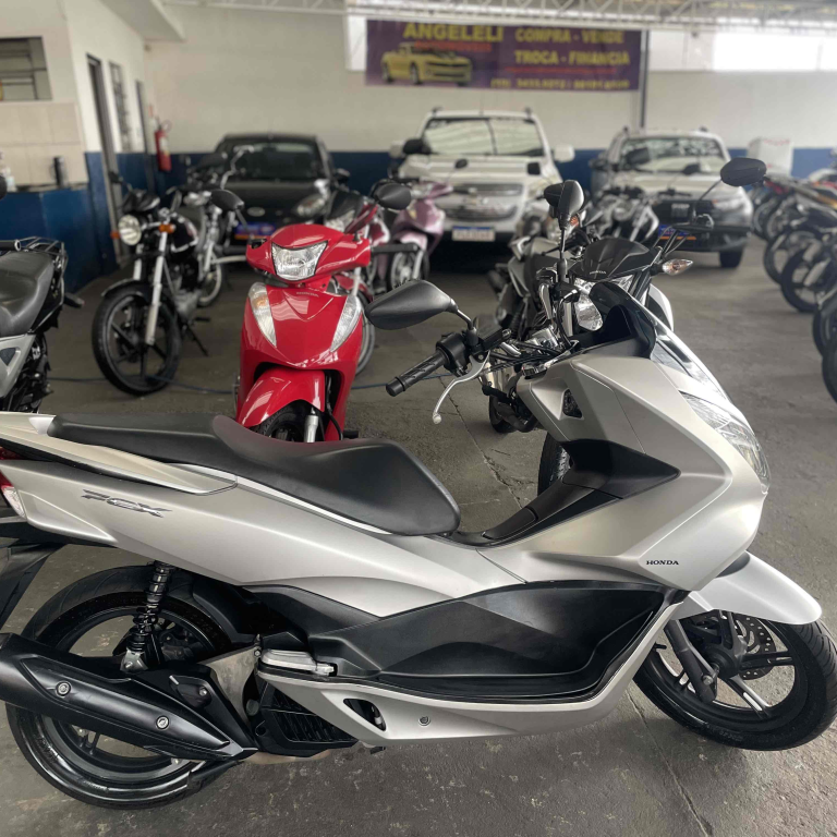 Comprar Honda Pcx 150 Dlx Prata 2017 em Piracicaba-SP