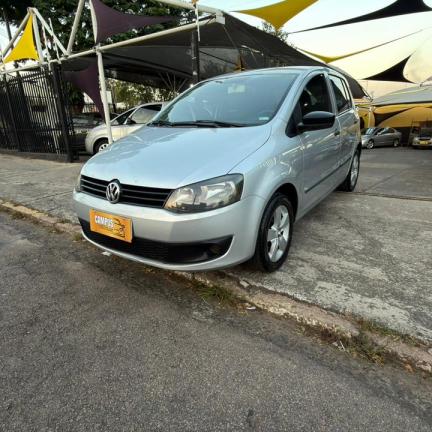 Comprar Hatch Volkswagen Fox 1.0 Trend Flex Prata 2010 em Salto-SP