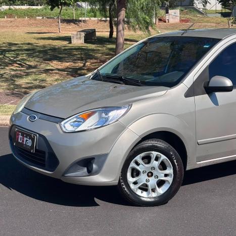 Comprar Sedan Ford Fiesta Sedan 1.6 4P Class Flex Prata 2011 em ...