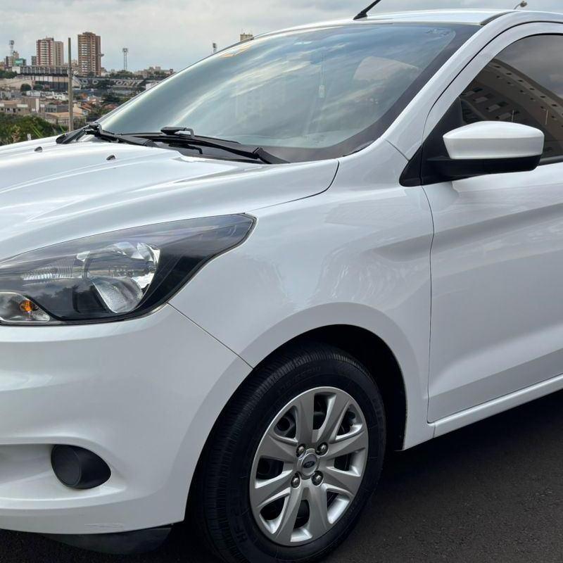 Comprar Hatch Ford Ka Hatch 1.0 12v 4P Flex Ti-vct SE Branco 2015 em ...
