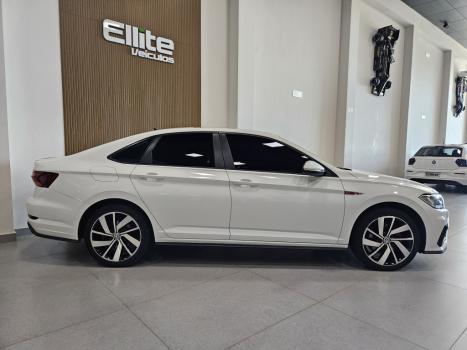 Comprar Sedan Volkswagen Jetta 2.0 4P 350 Tsi Gli Automático Dsg Branco ...