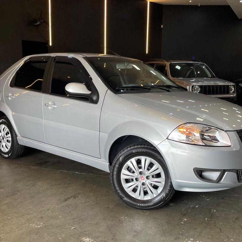 Comprar Sedan Fiat Siena 1.0 4P EL Flex Celebration Prata 2013 em Santa ...
