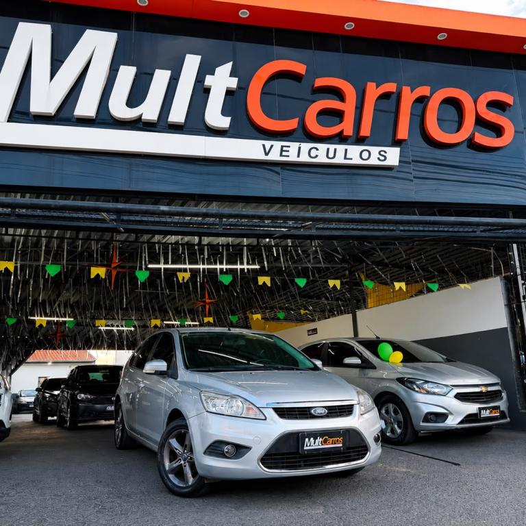 Comprar Hatch Ford Focus Hatch 1.6 4P Prata 2011 em Americana-SP